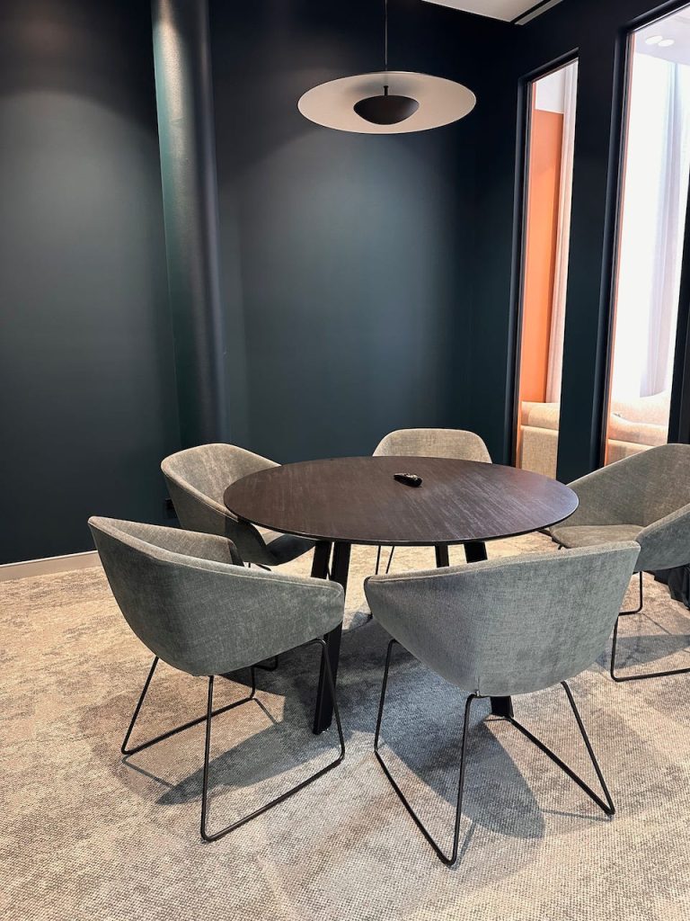 Brek Sled Black - Sitspot